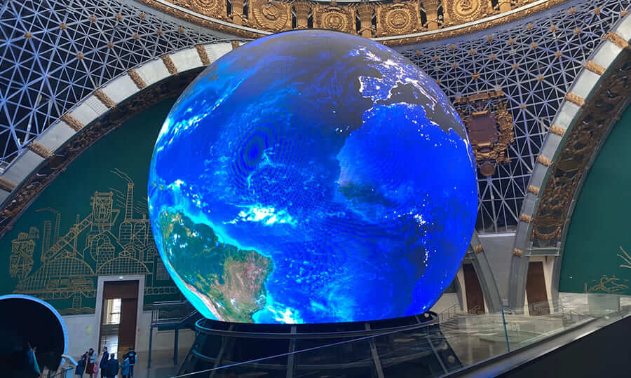Sphere LED Displays-Enhancing Spaces with 360° Visuals