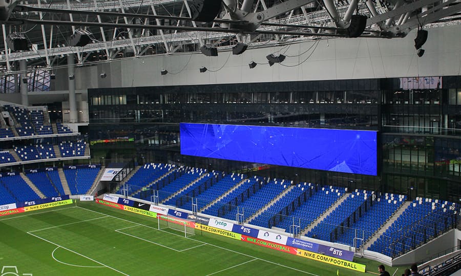 P2.976 Outdoor LED Screen | High-Resolution & Waterproof